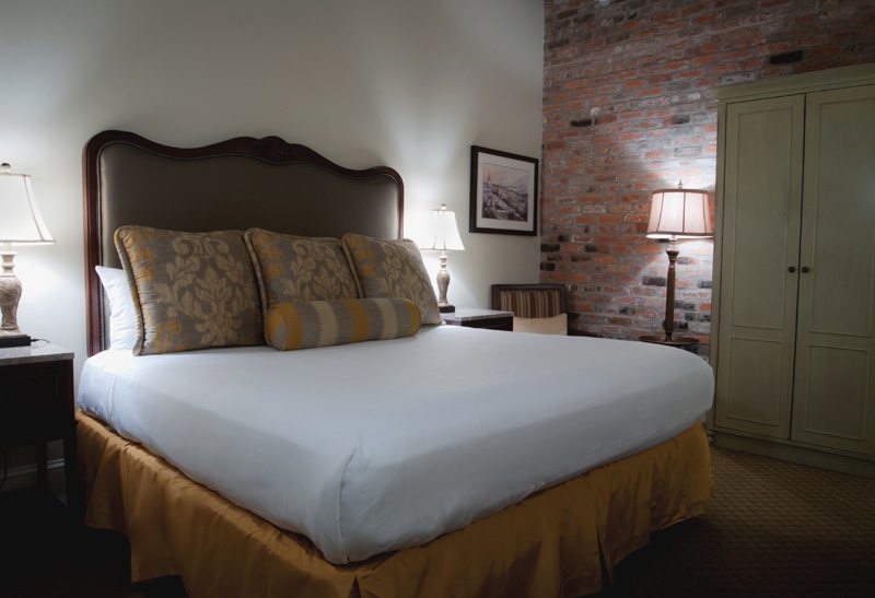 French Market Inn French Quarter New Orleans French Quarter Hotel in ...