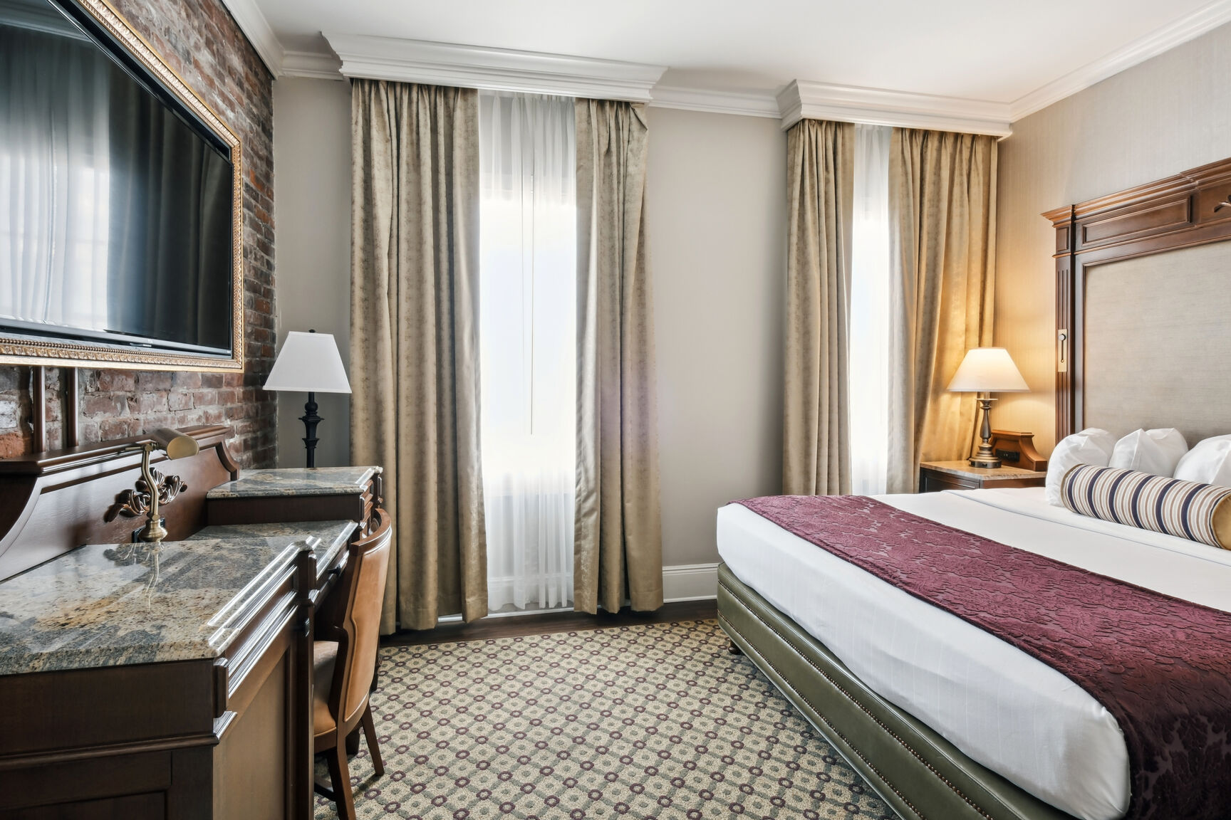 French Market Inn - Historic New Orleans French Quarter Hotel